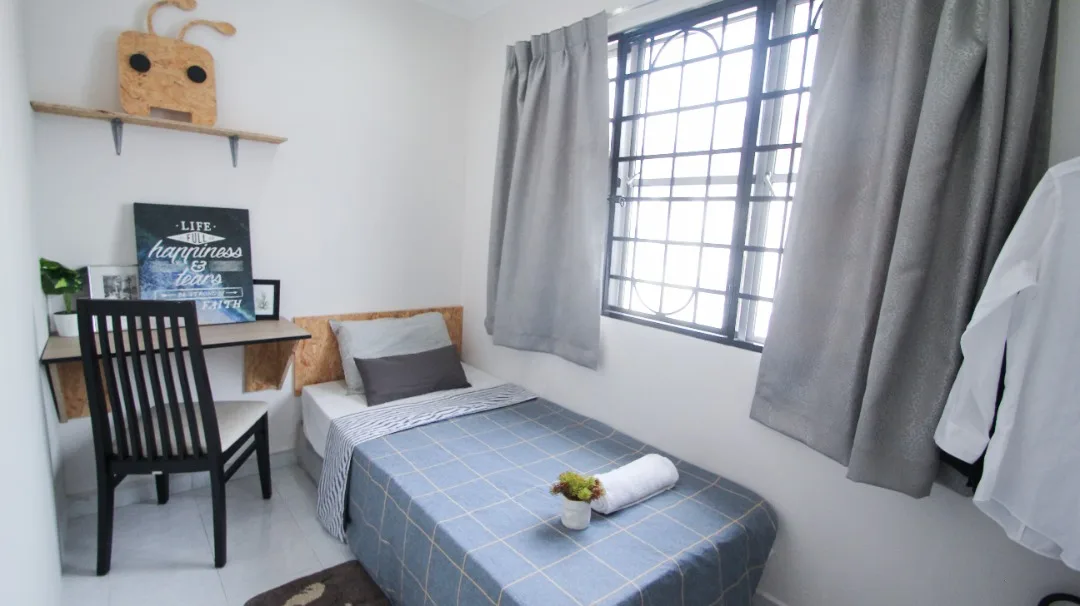 Single Room With Fan At Salvia Apartmen, Kota Damansara | RoomGrabs