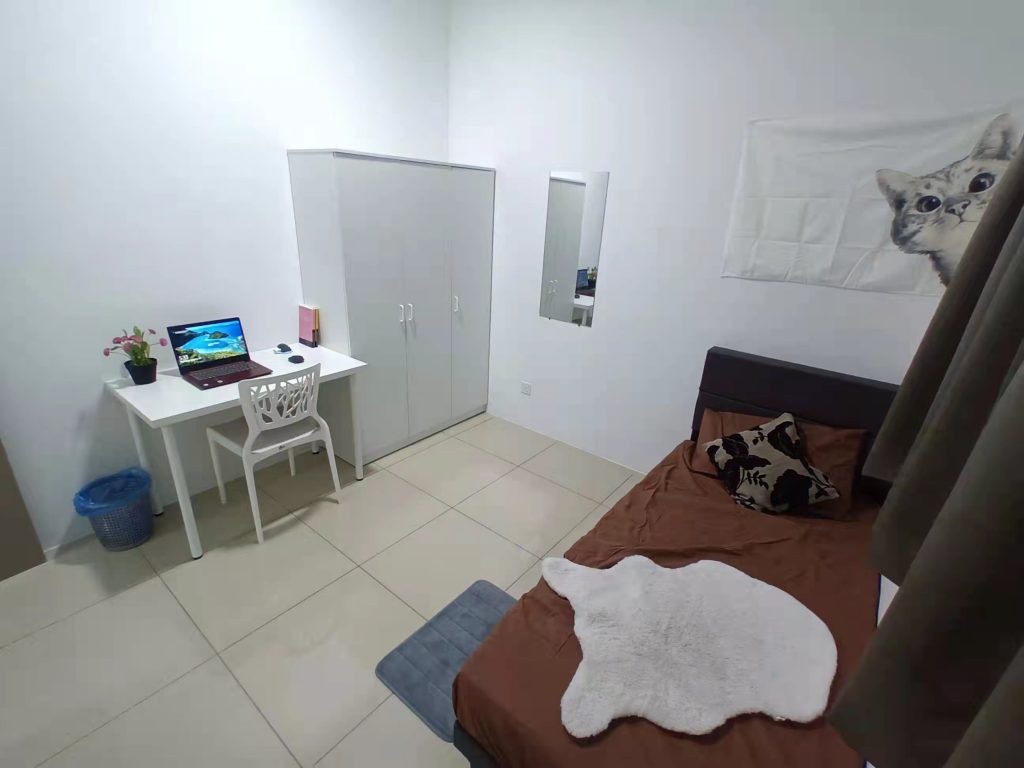 Single Room Platinum Splendor Residensi Jalan Semarak, KL City ...