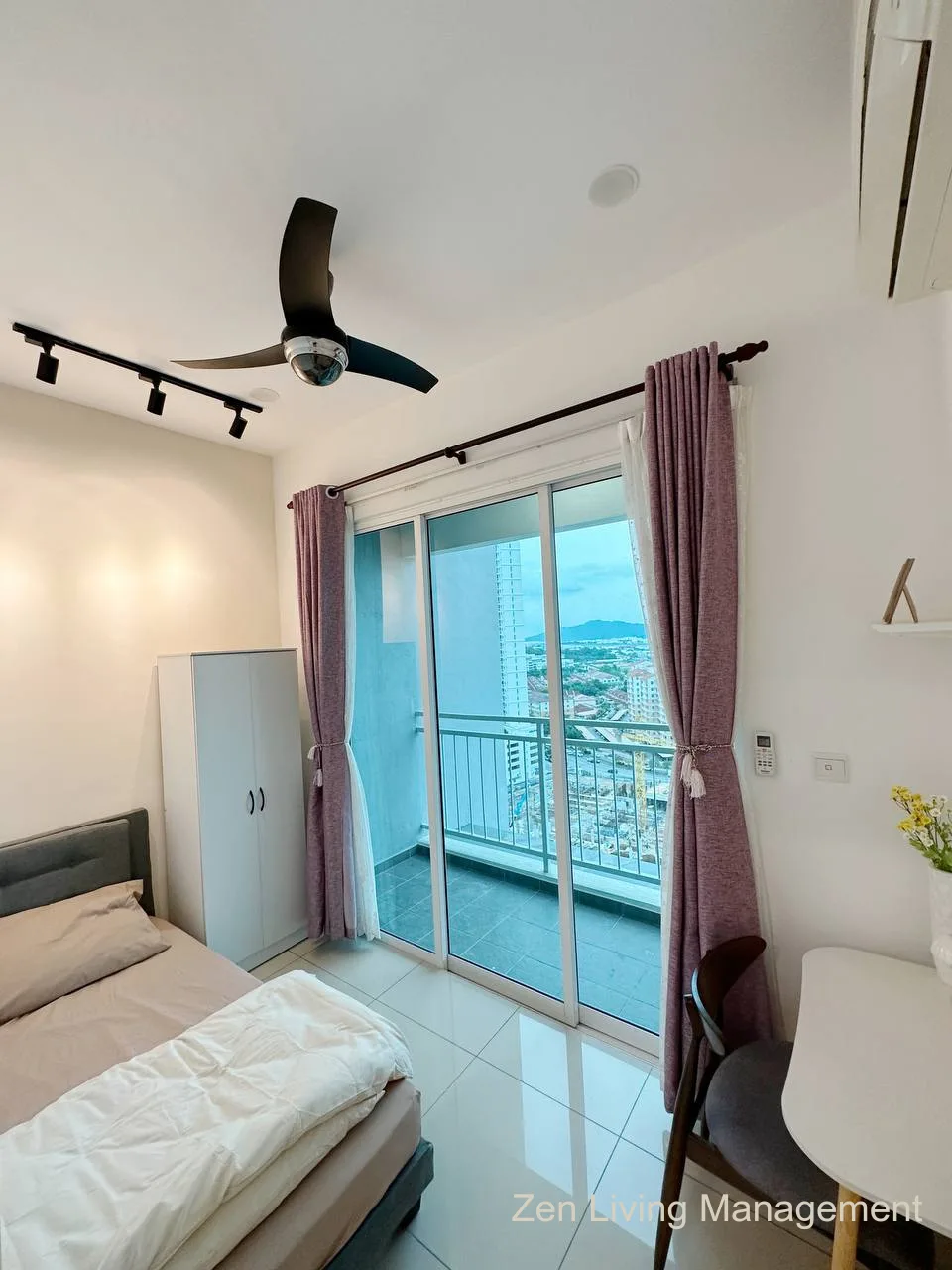 Single Bed Room For Rent At Solaria Residences Bayan Lepas | RoomGrabs