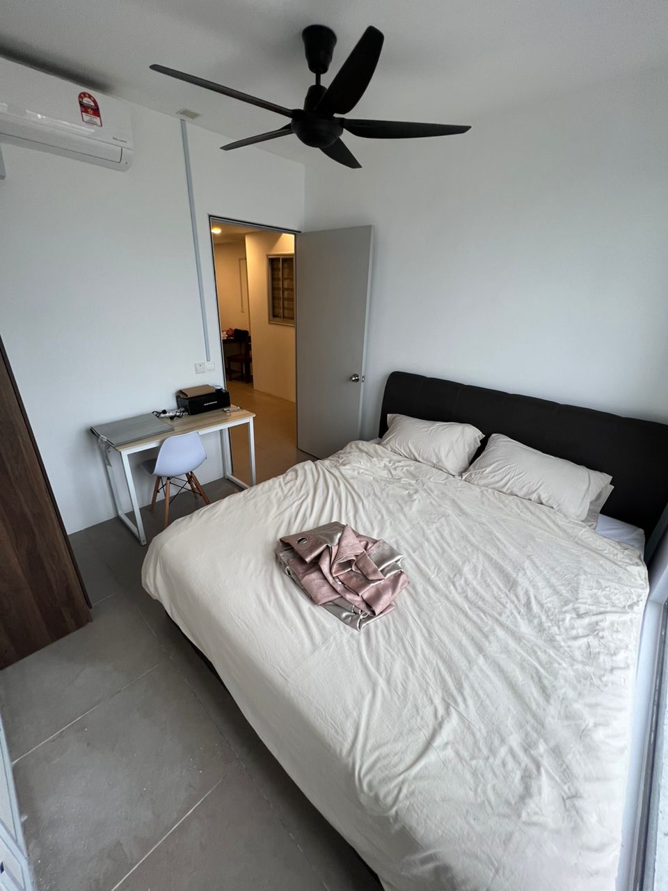 Middle Room Suite eNESTa Kepong - RoomGrabs 2023