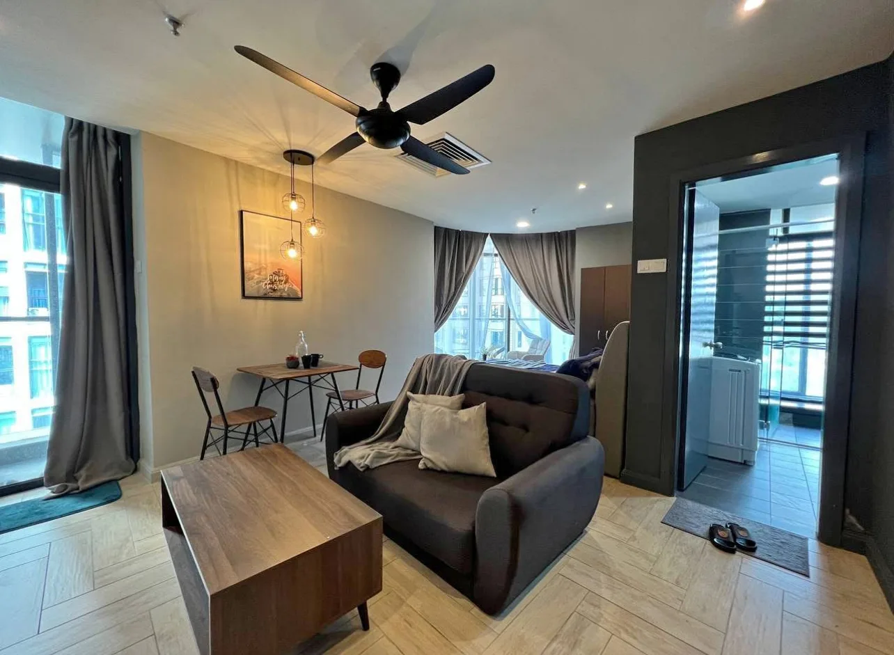 Fully Furnished Studio At Mont' Kiara Sophia Condominum | RoomGrabs